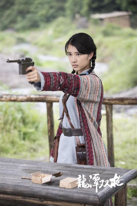 《龙潭双枪》燃情开播，奚望演绎江湖女匪凤凰网