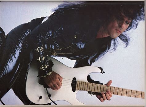 Steve Stevens Signature Series Page 1 Vintage Washburn