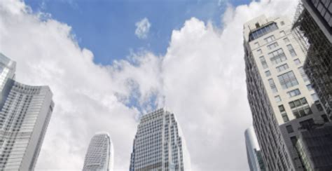 郑州银行（06196）建议王天宇为执行董事候选人腾讯新闻