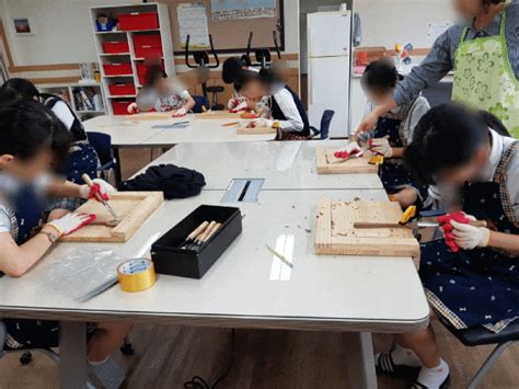목공직업진로교육 한스아저씨와 함께하는 찾아가는 목공학교 우드카빙 성남여고 특수학급 목공체험교실 5 네이버 블로그
