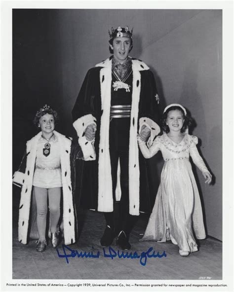 Dunagan Donnie Signed 8 X 10 Photo From Tower Of London 2110