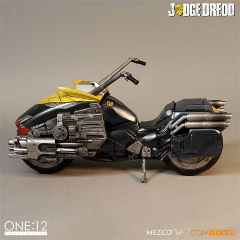 One 12 Collective Judge Dredds Lawmaster Mezco Toyz