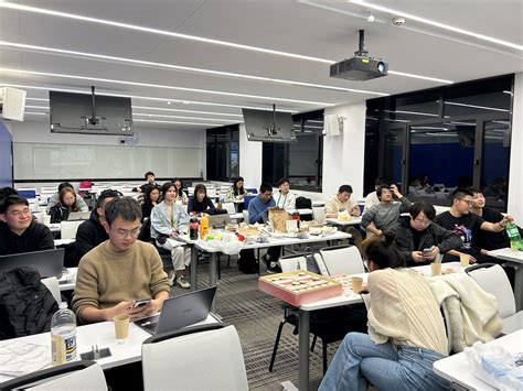 Neil Chen on Twitter 作为 THUBA DAO 副会长的最后一学期我很荣幸向大家介绍我们活动部 oenoneoooo cestfreya 和市场推广部