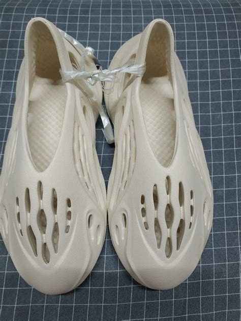 Adidas Foam Runner Us 6 Womens Fashion Footwear Slippers And Slides