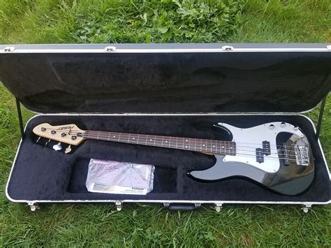 1993 Peavey Forum Bass Reverb