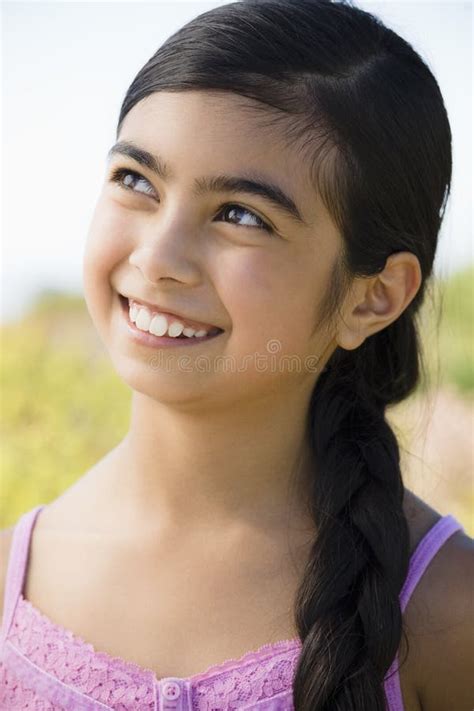 Petite Fille Asiatique Mignonne Photo Stock Image Du Personne Gosse