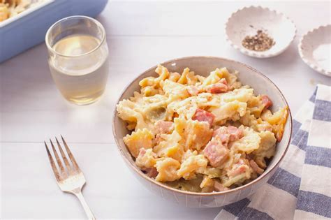 Cheesy Pasta Bake With Ham Is Perfect For Leftovers Eating Richly