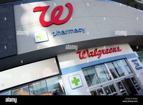 Walgreens Pharmacy Hi Res Stock Photography And Images Alamy