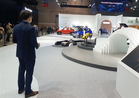 서울모빌리티쇼 주인공은 나야 나현대차그룹 자율주행부터 로봇개까지 총출동