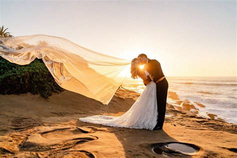 Beach Wedding Photos Tips