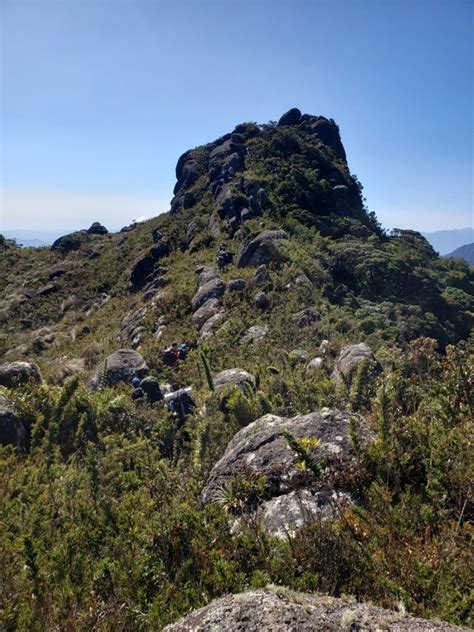 Pernoite No Pico Dos Marins Entre Picos
