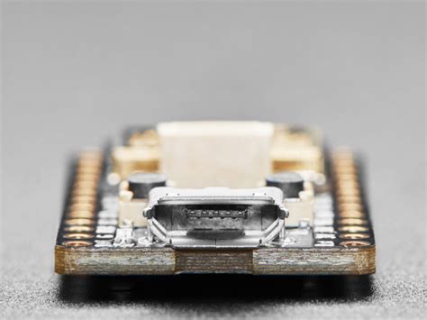 Adafruit ItsyBitsy ESP32 PCB Antenna 8 MB Flash 2 MB PSRAM Kiwi