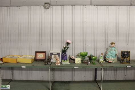 Tays Realty And Auction Auction Online Absolute Auction Furniture