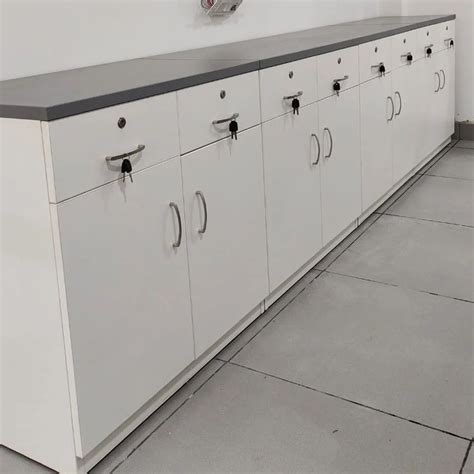 Wooden Office Storage Cabinets At ₹ 650 Sq Ft In New Delhi Id 2850154829633