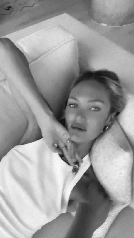 Post [729718117419368448] Tumbex