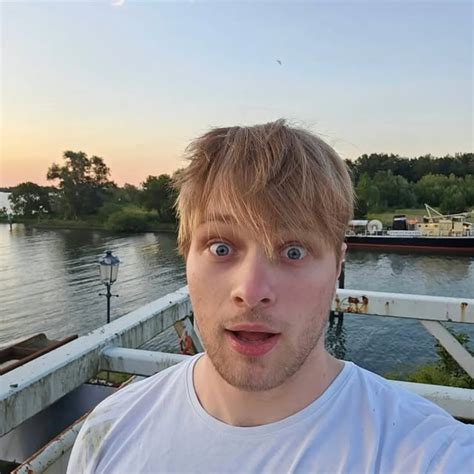 Cep Boom Cep 2003 • Threads Say More