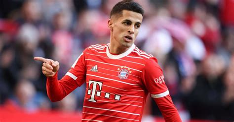 Mercato La Juventus Starebbe Pensando Al Ritorno In Prestito Di Cancelo