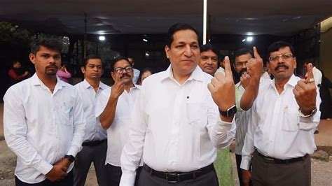 Maharashtra Records 1811 Voter Turnout Till 11 Am Gadchiroli Sees