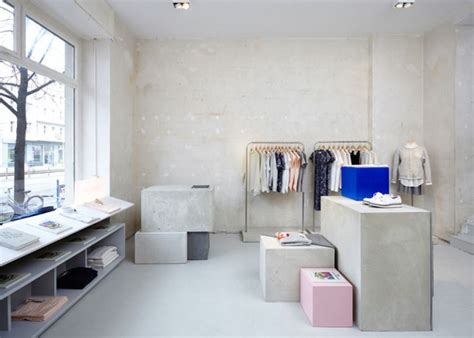 Universal Design Studio Rides The Pop Up Wave With Fruit Of The Loom