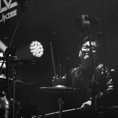 Spectrum Music 스펙트럼뮤직 2019년 5월14일 화 낮12 00 에 저와 Won Il Joe 가 함께 만든곡인 그때그시간 이 Kbs드라마 회사가기