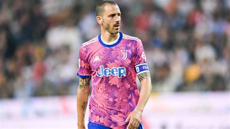 Участник в Шампионската лига иска Бонучи