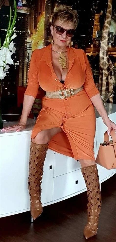 Pin Von Joe Hoboo Auf JANE In 2024 Elegante Frau Tolle Frauen Mode