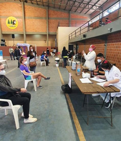 Hola Lambaré Covid 19 Reponen Vacunas En El Centro De Vacunación De
