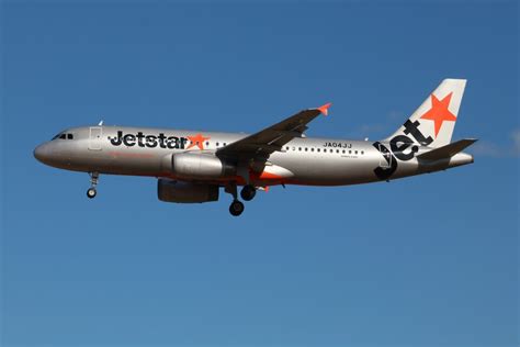 ジェットスター・ジャパン Airbus A320 Ja04jj 成田国際空港 航空フォト By Siさん 撮影2022年02月06日