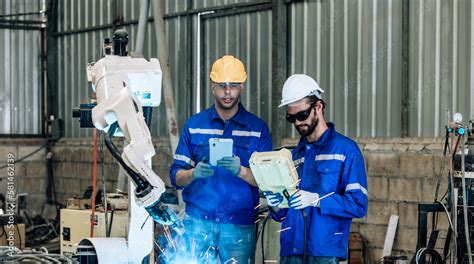 Two Highly Competent Robotic Operators Collaborate To Configure New