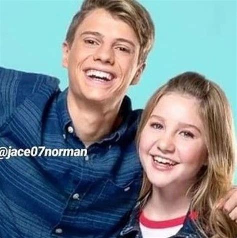 Jace Norman And Ella Anderson O Amor é Lindo Nos Herois