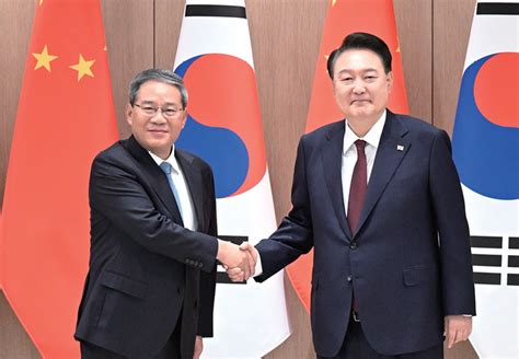 4년 반 만에 개최된 한중일 정상회담