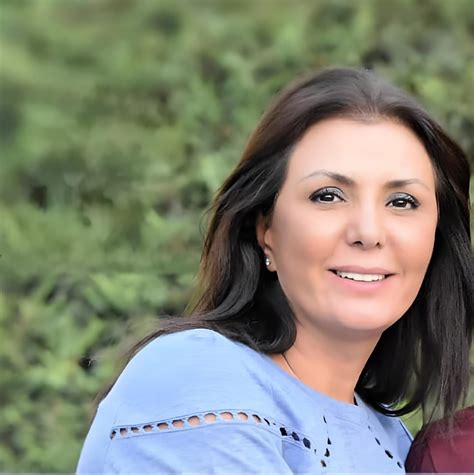 منال الإسد