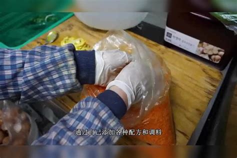 大妈卖“暴利”小吃，2元成本做好卖20，一天要用掉3000个鸡蛋！暴利小吃成本