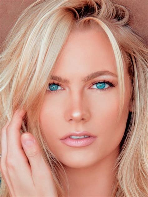 Increíble Belleza De Está Chica Rubia Ojos Azules Mujer Belleza Rubia Belleza Mujer