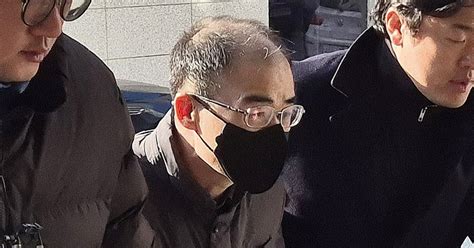 계엄군 국회 투입 前 특전사령관 고개 숙이고 군사법원 영장심사 출석