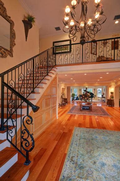 Luxury Real Estate Auction