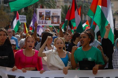 La manifestación en València en apoyo a Palestina en imágenes