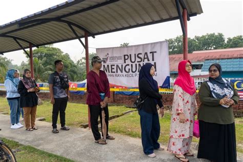 Polling Centres In Pulai Simpang Jeram Open At 8am Today Malay Mail
