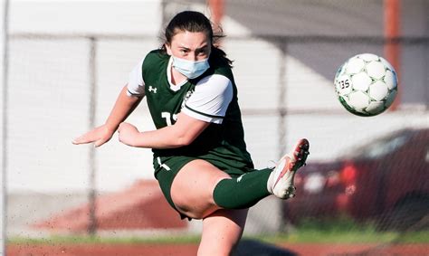 Lynn Classical Girls Soccer Blanks Medford Itemlive