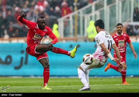 منشا امشب در ایران، فردا در باشگاه مهاجم پرسپولیس برای جدایی طلب 250