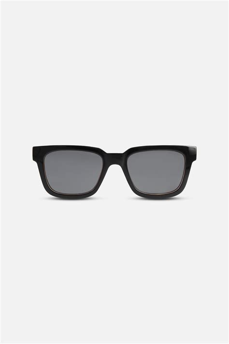 Bobby Sunglasses Tomorrowland Store