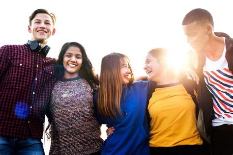Conoce la iniciativa que impulsa la innovación en jóvenes de Latinoamérica