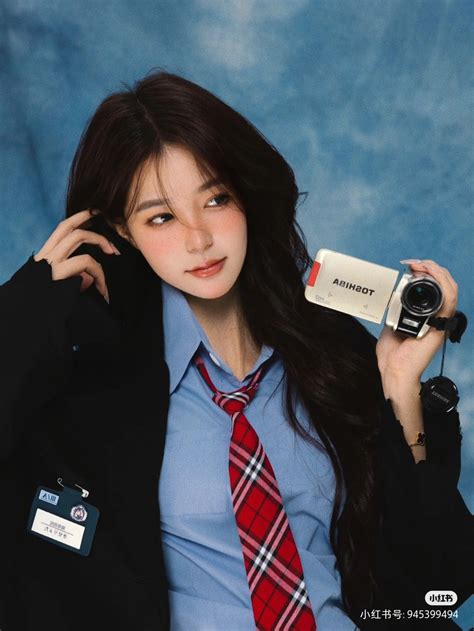 Ghim Của Meiwikorn Seechokwimon Trên Yearbook Photoshoot Kỷ Yếu