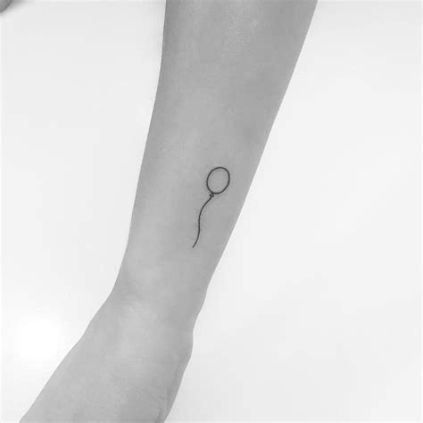 Minimalist Tattoos Artists You Ll Love In Tiny Tattoos For Women Tattoos Minimalist Tattoo