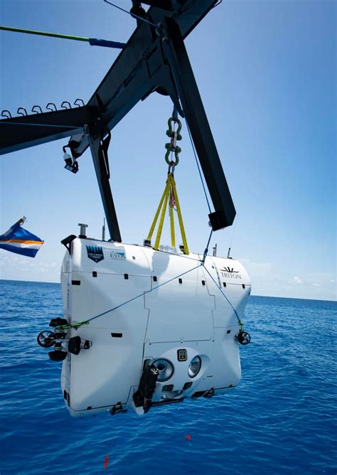 See Inside Submarines Backed By James Cameron Ray Dalio Business Insider
