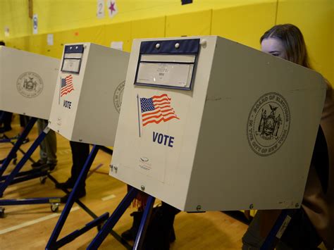 Judge Rules New Yorks Democratic Presidential Primary Must Go On