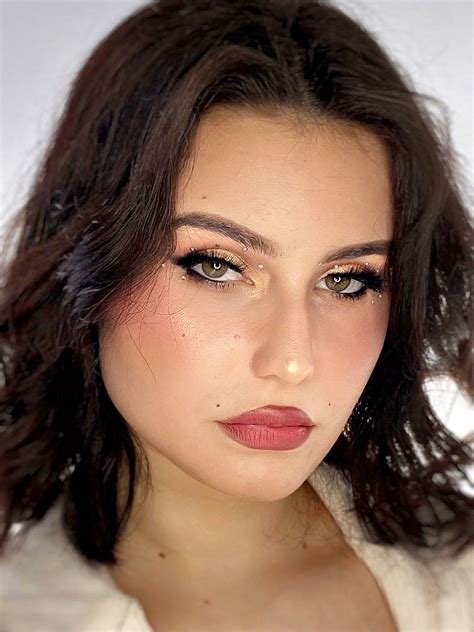 Relove By Revolution Super Serum Foundation