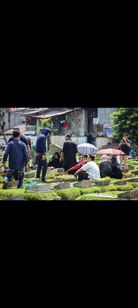 Tata Cara Ziarah Kubur Doa Dan Hukumnya Deras