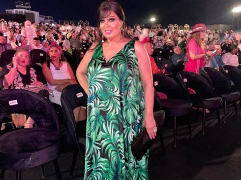 إطلالات فيفي عبده تناسب المرأة الممتلئة مجلة الجميلة