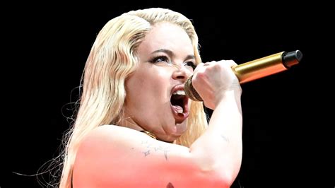 Esc Wirbel Um Erika Vikman Zu Erotisch Für Die Bühne Unterhaltung